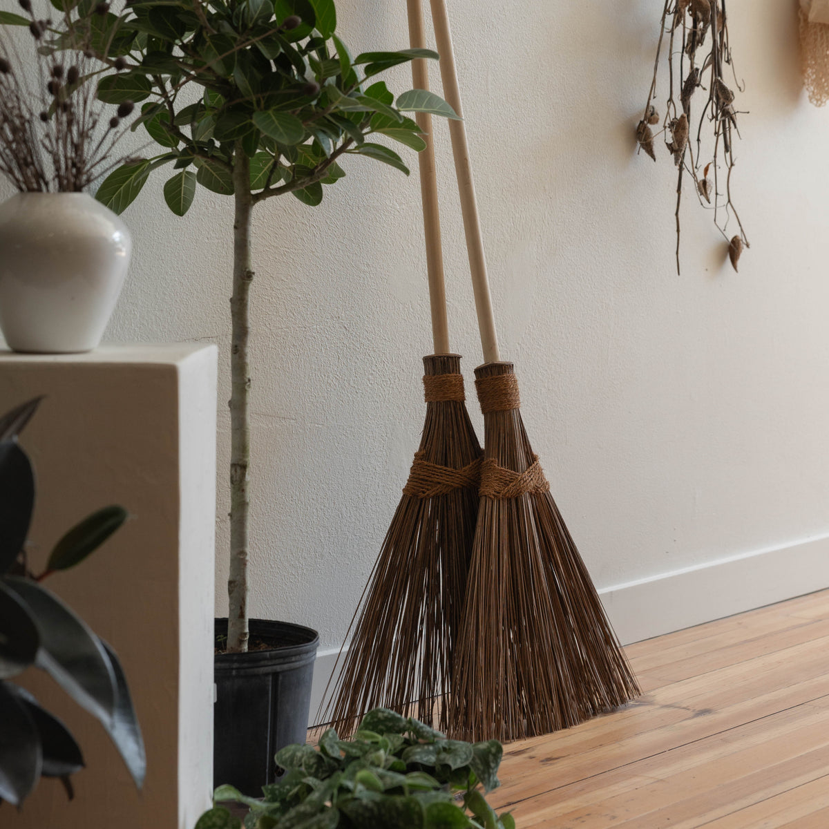 Garden Broom – Verdant